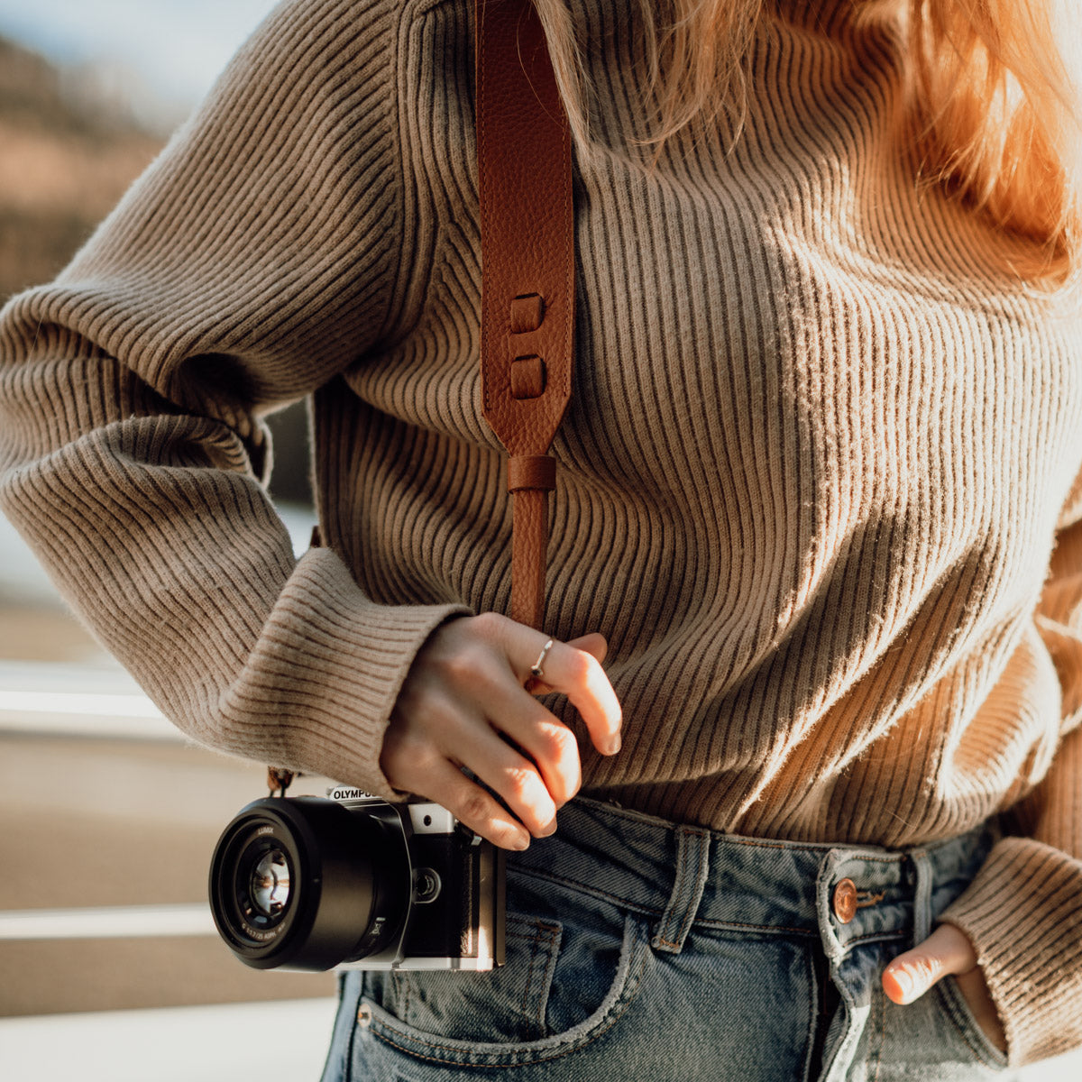 CAMERA STRAPS
